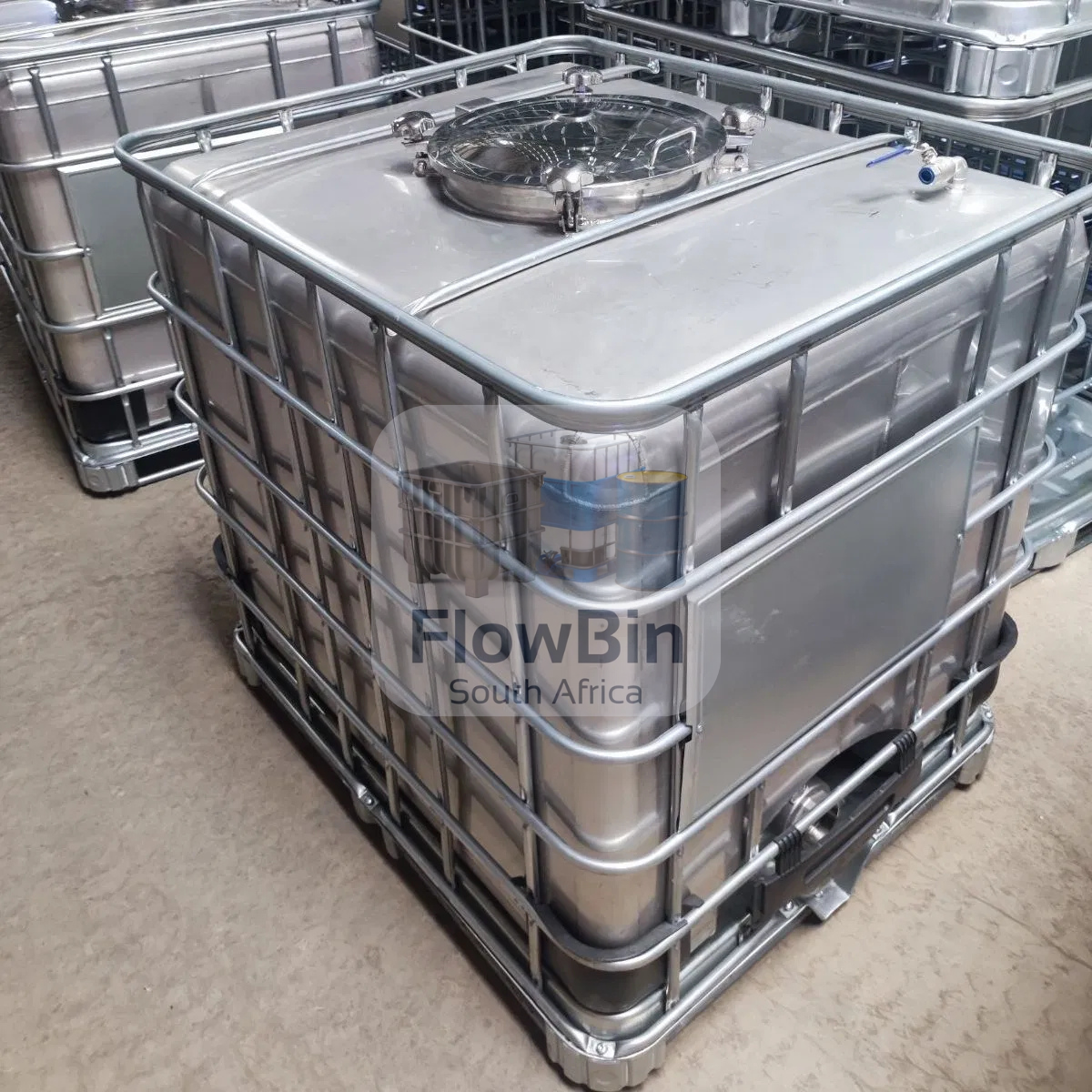 USED NON-FOOD GRADE 1000L IBC Tank on Steel Pallet for Sale